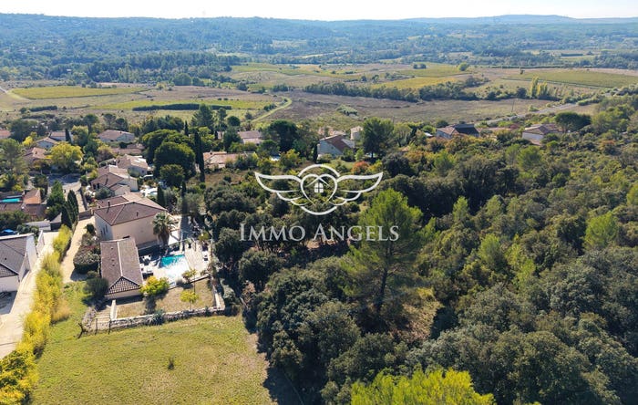 Vailhauquès : Maison 9 pièces à vendre