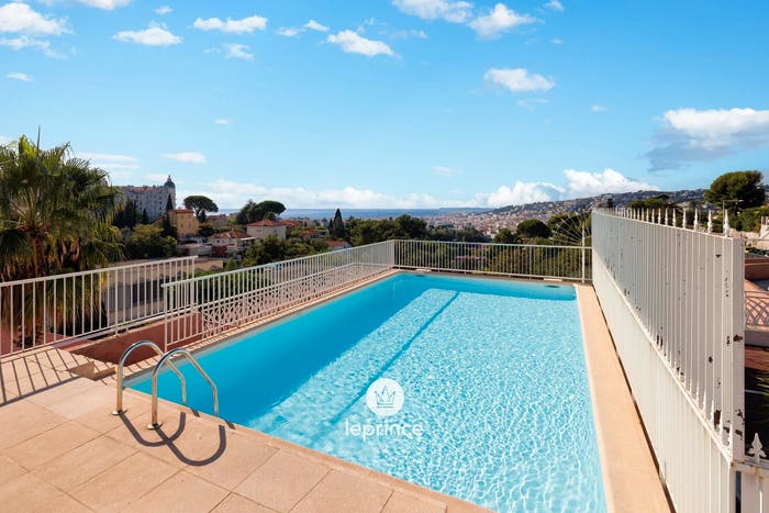 Appartement 3 pièces à Nice, Cimiez, à vendre