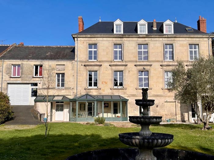 Cinq-Mars-la-Pile : Maison 8 pièces à vendre