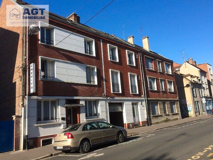 Centre Ville, Beauvais : Appartement 2 pièces à louer