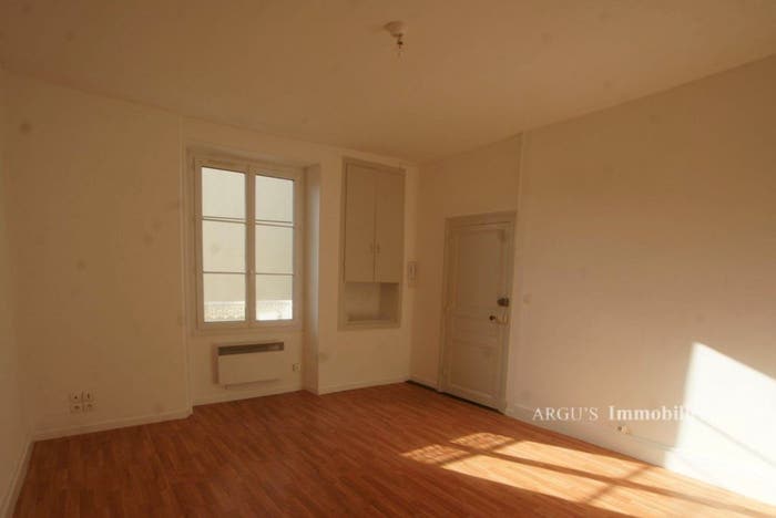 Civray - Appartement 2 pièces à louer