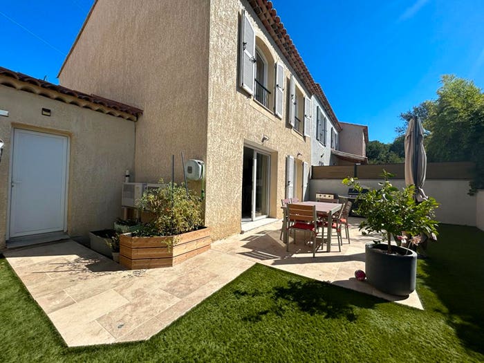 Alleins : Maison 4 pièces à vendre