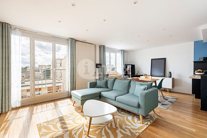 Courbevoie, Bécon : Appartement 4 pièces à vendre