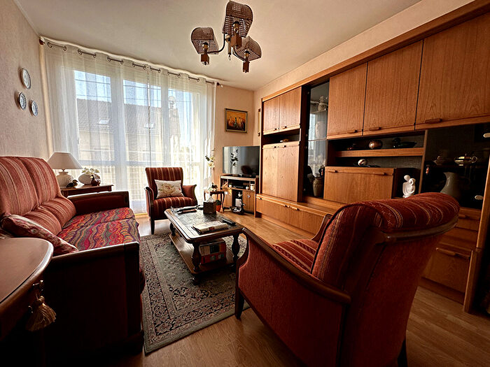 Montereau-Fault-Yonne, Ville basse : Appartement 3 pièces à vendre