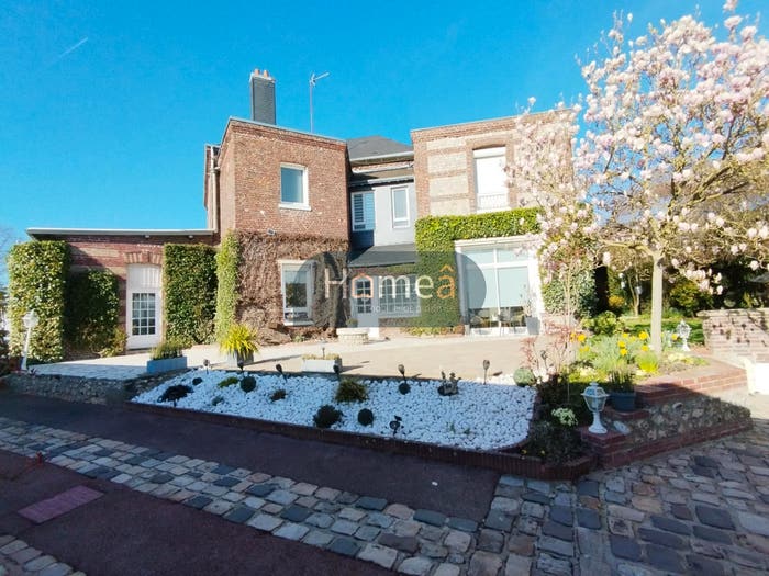 Maison 10 pièces à postalCode, à vendre
