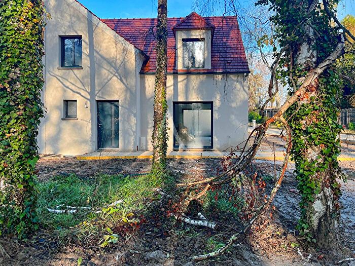 Maison 5 pièces à vendre à Le Val-Saint-Germain