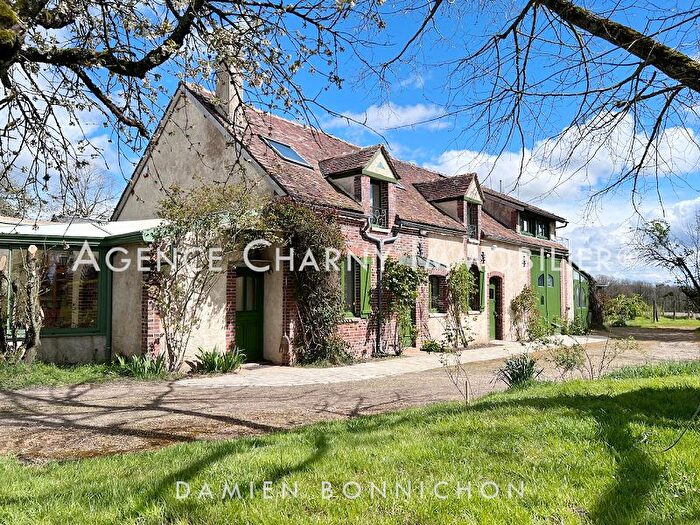 Maison 8 pièces à Charny, à vendre