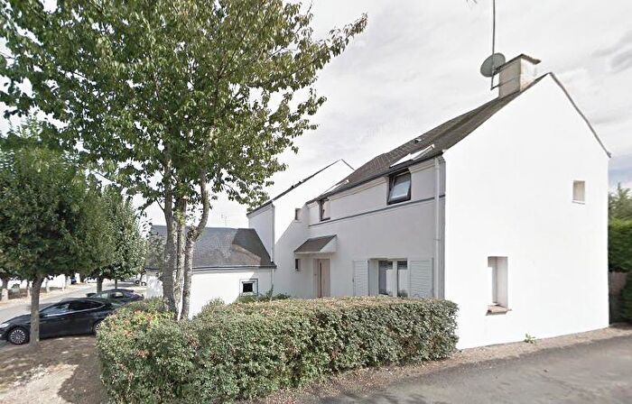 Beaulieu-sur-Loire : Maison 5 pièces à vendre
