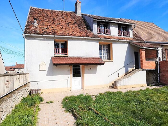 Maison 6 pièces à vendre à Beaune-la-Rolande