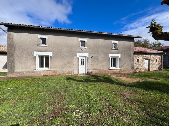 Saint-Sauvant - Maison 3 pièces à louer