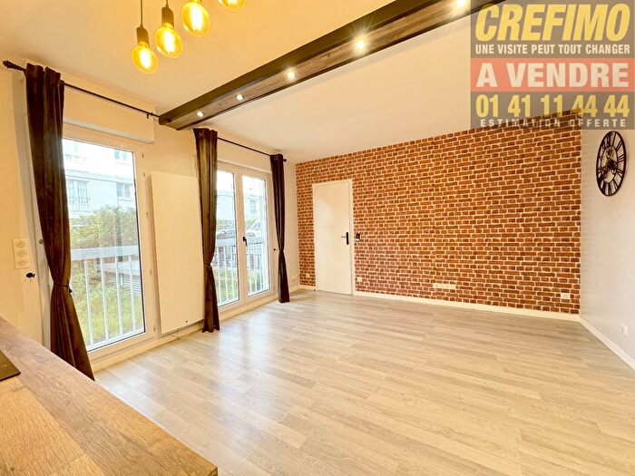 Asnières-sur-Seine, Bécon, Bourguignons : Appartement 3 pièces à vendre
