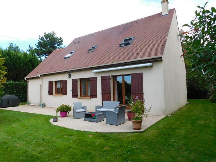Maison 6 pièces à vendre à La Celle-les-Bordes