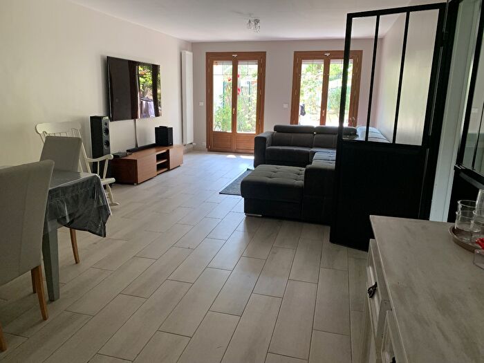 Maison 6 pièces à vendre à Saint-Yon