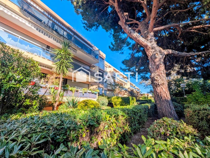 Saint-Raphaël, Centre-ville - Appartement 3 pièces à vendre