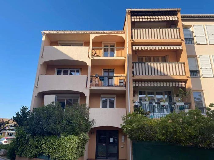 Costebelle Nord Est, Hyères : Appartement 1 pièce à louer