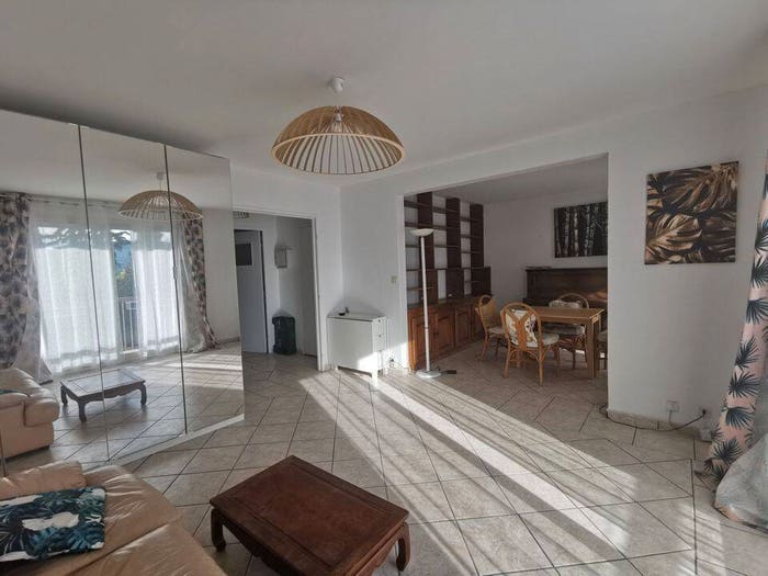 Appartement 5 pièces à Saint Mitre les Granettes Pey Blanc, Aix-en-Provence, à louer