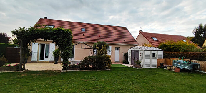 Maison 6 pièces à vendre à Auneau
