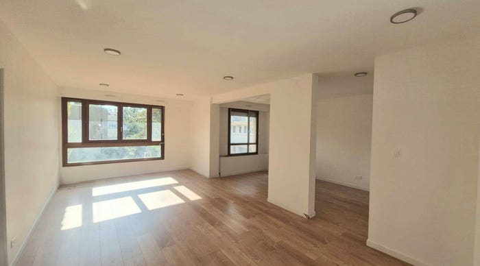 Sud-Bords de Marne-Foch, Chelles - Appartement 5 pièces à louer