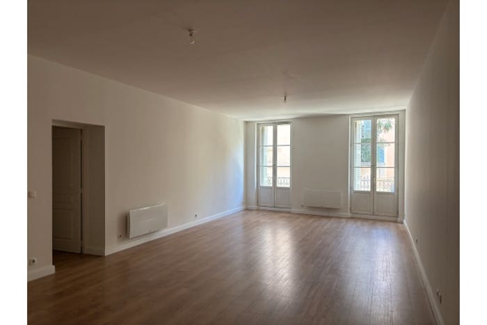 Toulon, Centre-ville : Appartement 3 pièces à vendre