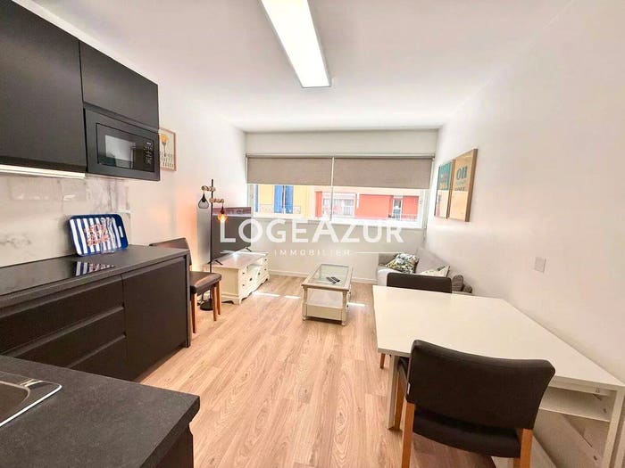 Centre Ville, Antibes - Appartement 3 pièces à louer