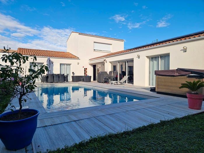 Maison 7 pièces à vendre à La Rochelle, Saint-Eloi, Rompsay