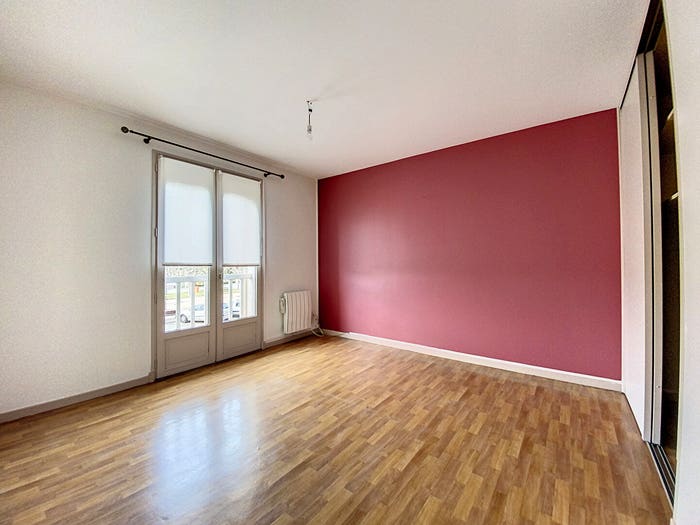 Maison 4 pièces à Lavit, à louer