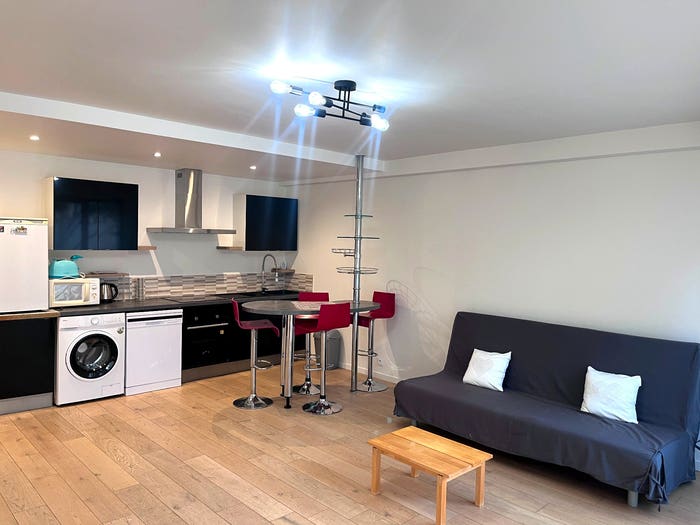 Appartement 2 pièces à La Trinité, à louer