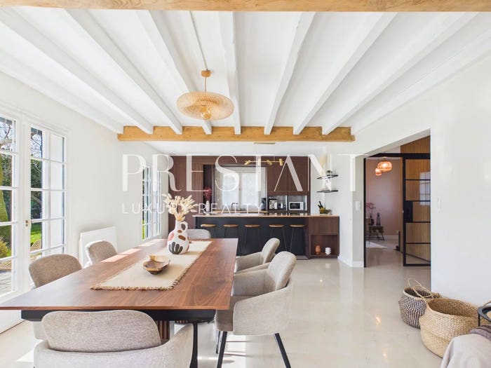 Maison 7 pièces à vendre à Arbonne