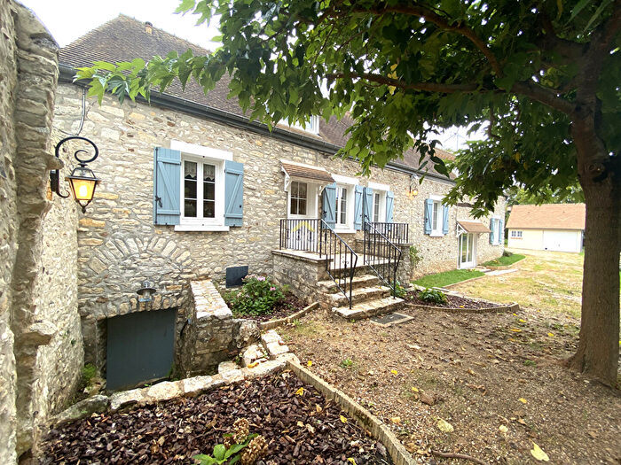 Maison 7 pièces à vendre à Jouy-Mauvoisin