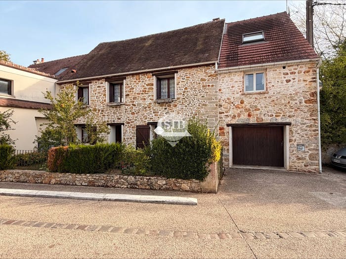 Maison 10 pièces à vendre à La Ville-du-Bois