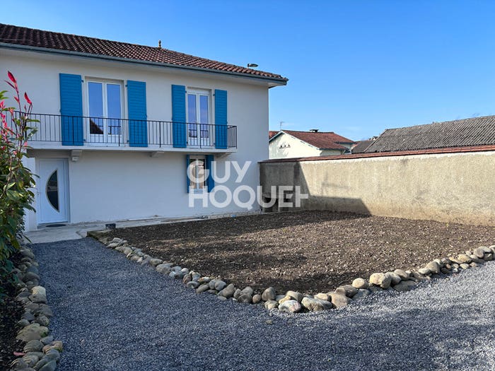 Artix : Maison 4 pièces à louer