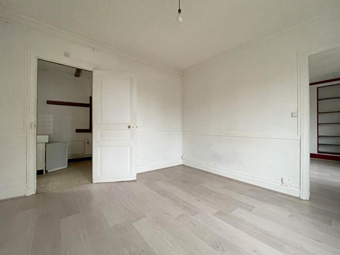 Appartement 2 pièces à Étampes, Centre-Ville, à vendre
