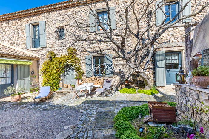 Velleron - Maison 8 pièces à vendre