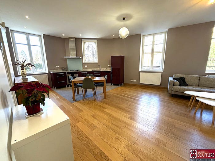 Appartement 4 pièces à louer à Nancy, Poincaré, Foch, Anatole France, Croix de Bourgogne