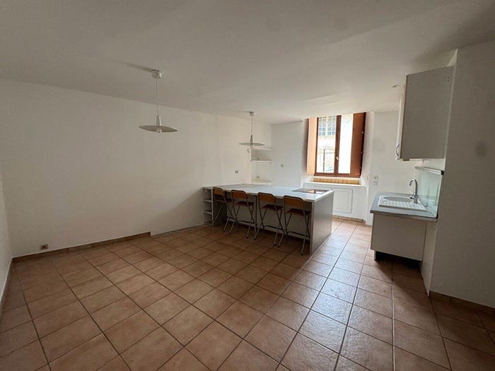 Crémieu - Appartement 3 pièces à louer