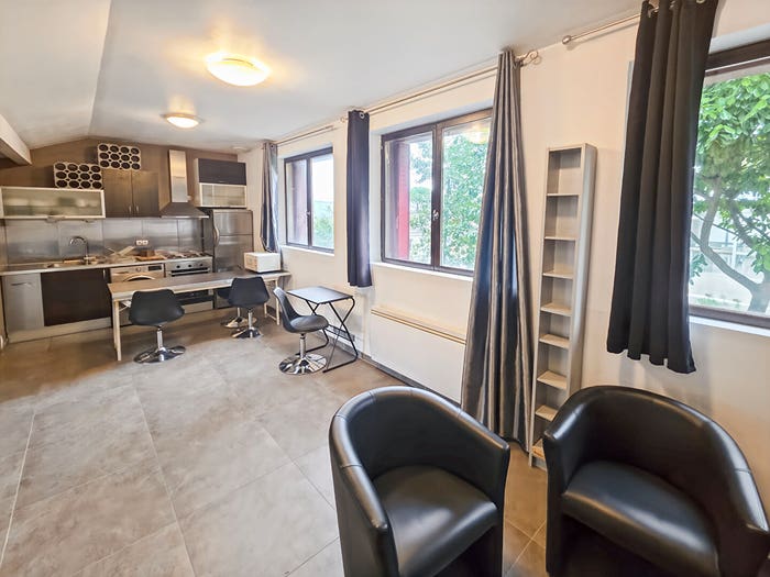 Verrières-le-Buisson, Centre-ville : Appartement 1 pièce à louer
