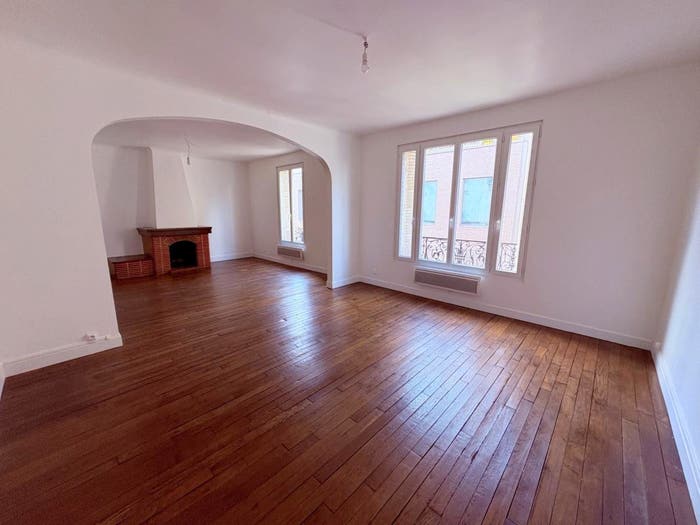 Gentilly, Chaperon Vert : Appartement 5 pièces à louer