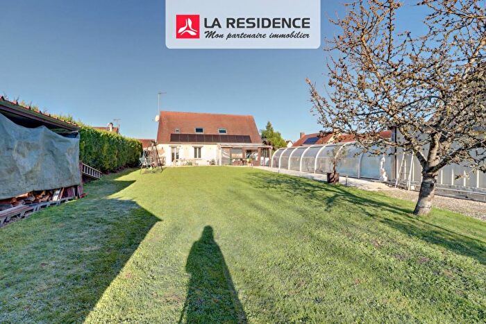 Maison 8 pièces à vendre à Bréval