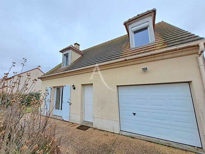 Maison 5 pièces à vendre à Angerville