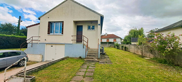 Maison 4 pièces à Courtenay, à vendre