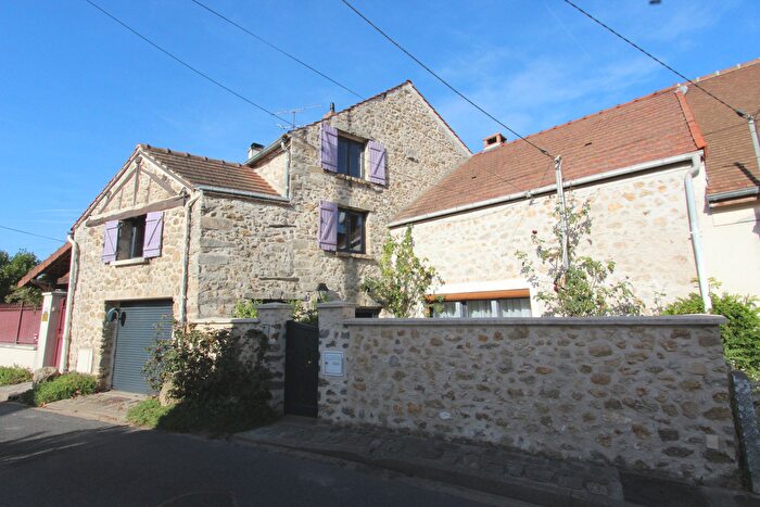 Maison 7 pièces à vendre à Breux-Jouy