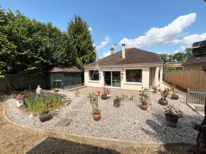 Maison 5 pièces à vendre - Le Val-Saint-Germain