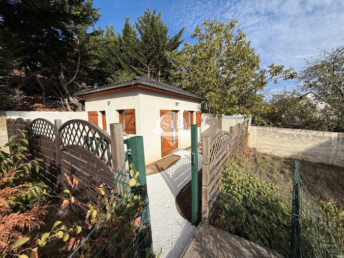 La Ville-du-Bois : Maison 1 pièce à vendre