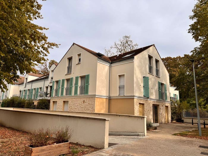 Appartement 2 pièces à Le Mesnil-le-Roi, à louer