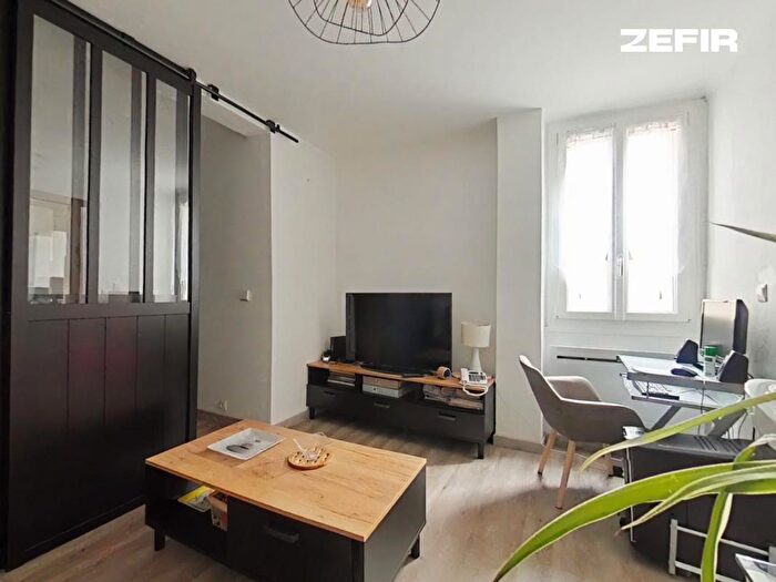 Appartement 1 pièce à Montereau-Fault-Yonne, Ville basse, à vendre