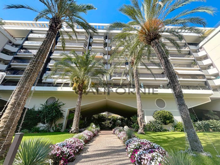 Appartement 2 pièces à Cannes, Centre-ville, à vendre