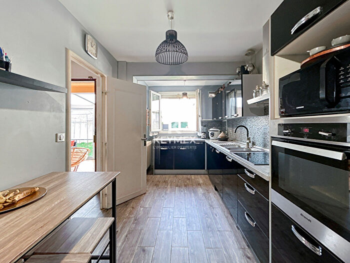 Mantes-la-Jolie, Gassicourt - Maison 5 pièces à vendre