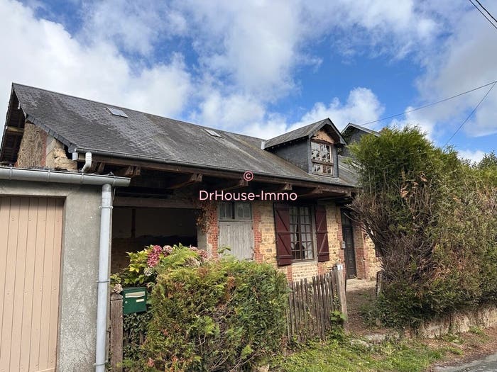 Saint-Sever-Calvados : Maison 2 pièces à vendre