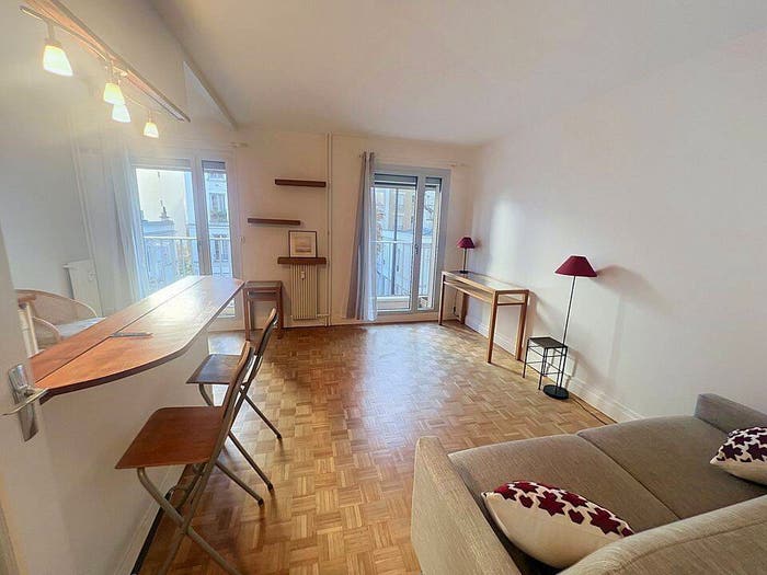 Appartement 1 pièce à louer à Emeriau-Zola, Paris 15ème arrondissement