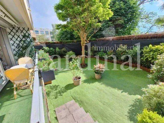 Bailly : Appartement 5 pièces à louer